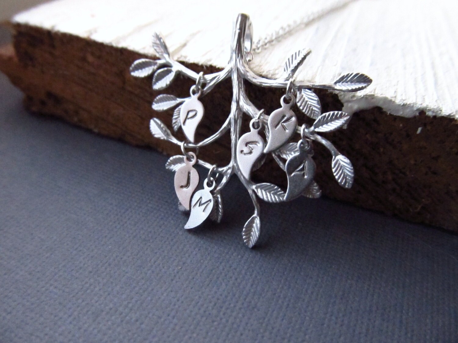 Personalized Family Tree Necklace, Initial Necklace, Mom Jewelry ...