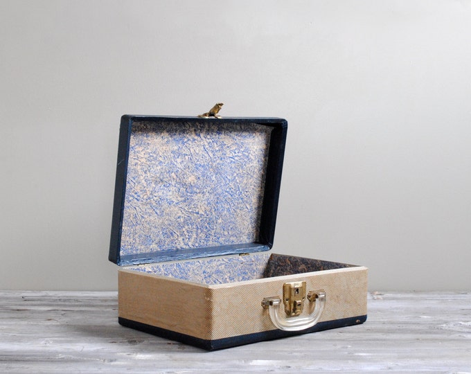 Small Vintage Suitcase - Etsy