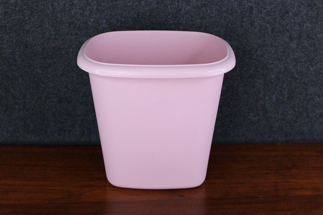 Small Vintage Rubbermaid Trash Garbage Can - Etsy