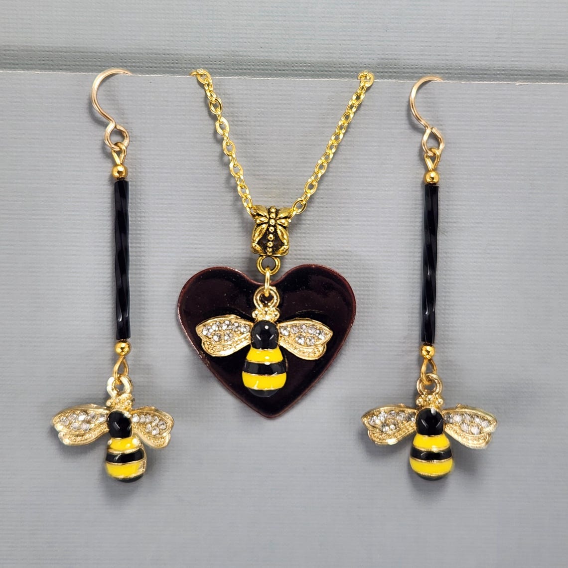 Bumble Bee Necklace Bee Earrings Bee Set Enameled Heart Necklace ...