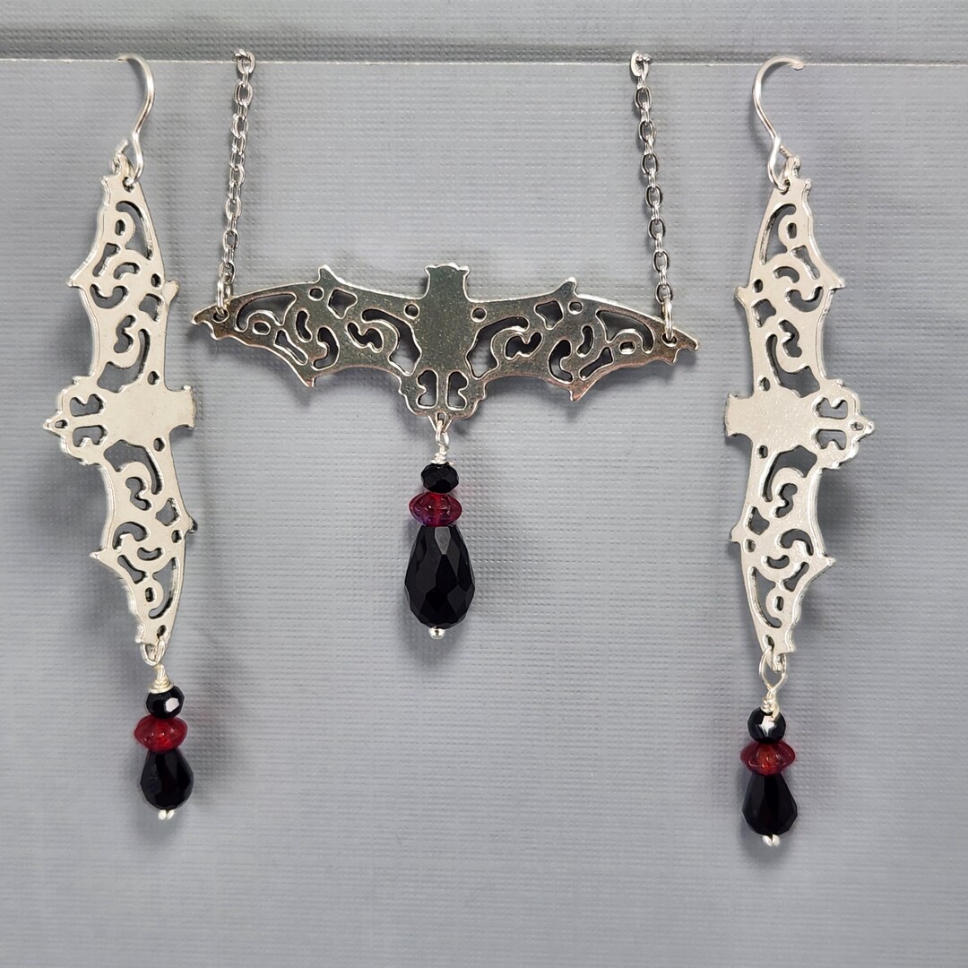 Silver Bat Halloween Jewelry Filigree Silver Bat Jewelry Silver Vampire ...