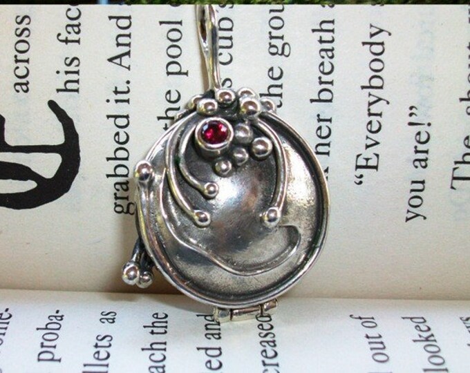 ELENA'S VERVAIN HERB / AROMATHERAPHY LOCKET NECKLACE WITH CHAIN PRE ...