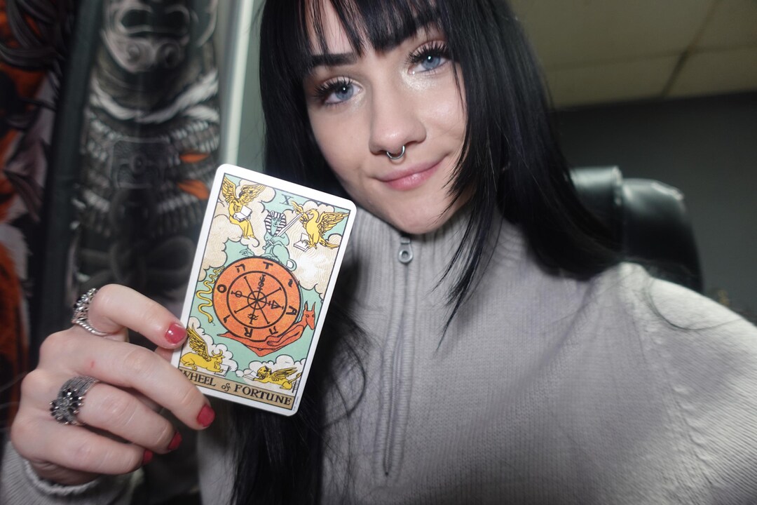 Personalized Future Self Tarot Reading: Spiritual Guidance (video ...