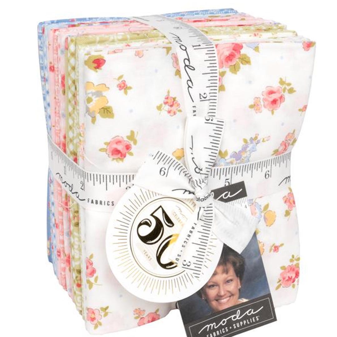 Memory Lane 22 Fat Quarter Bundle by Brenda Riddle Designs for Moda ...