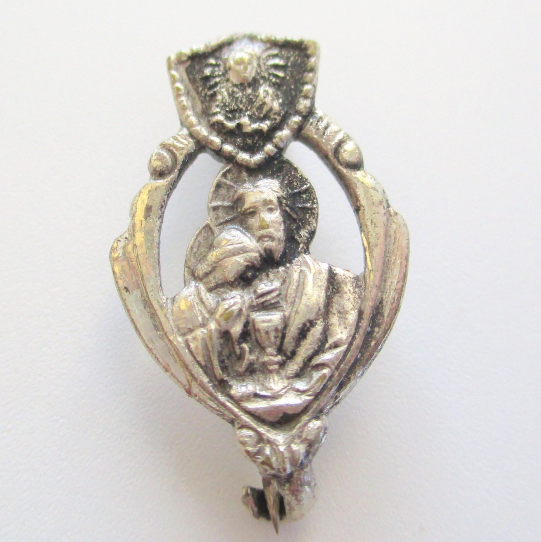 Vintage Remembrance of My First Communion Lapel Pin Religious Memento ...