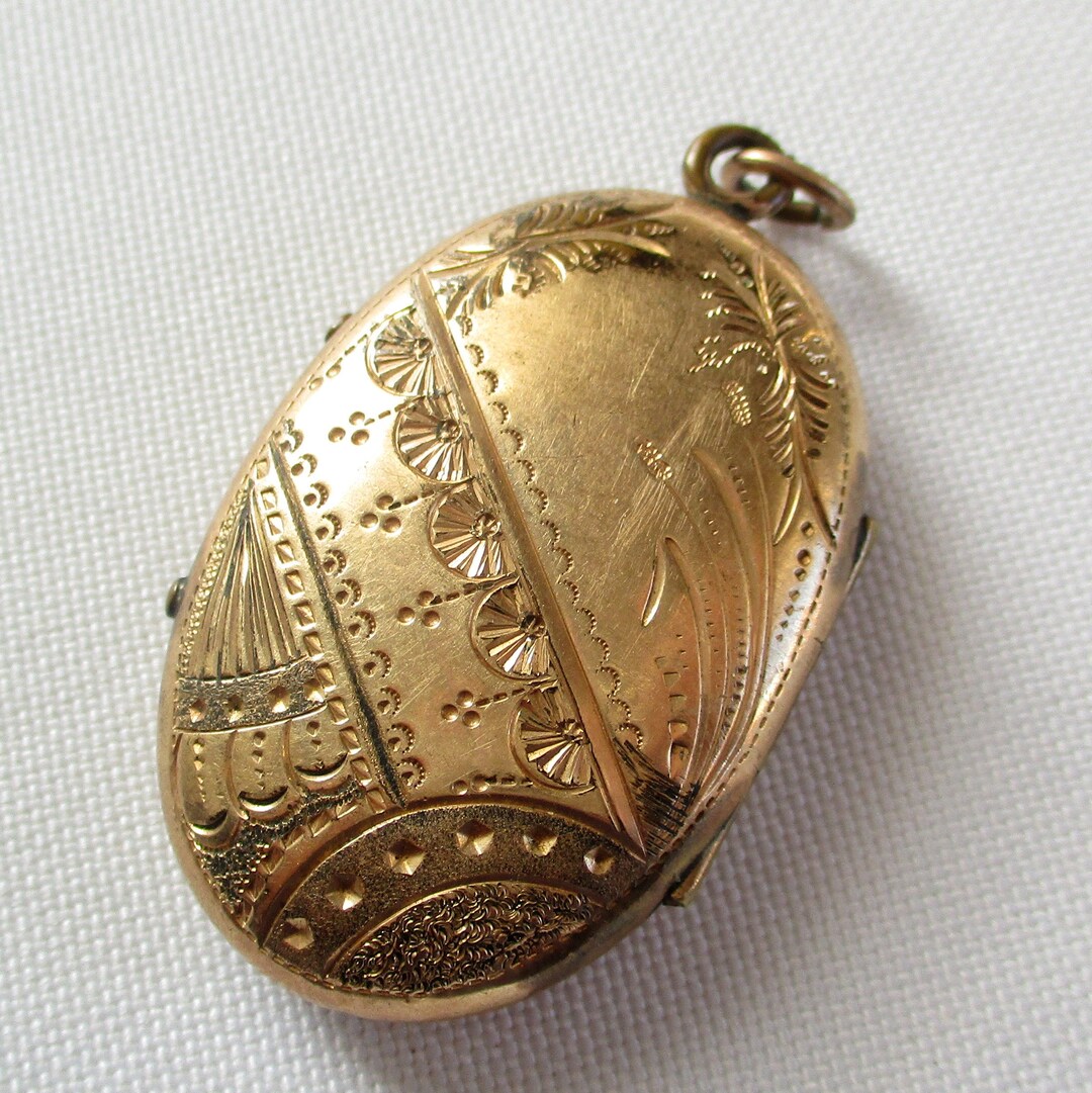 Vintage Oval Photo Locket Engraved Aesthetic Design - Etsy