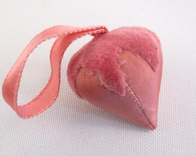 Vintage Pink Strawberry Needle Emery Velvet Cap - Etsy