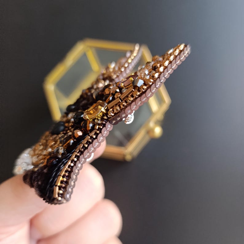 Custom Pet Portrait Brooch - Realistic Embroidered Dog Pin Personalized ...