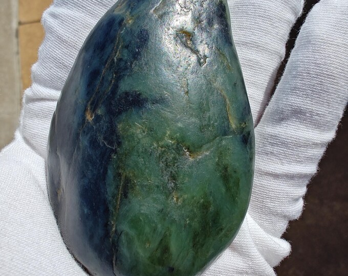 Natural Black Jacketed Big Sur Jade Ocean Polished Nephrite Jade Palm ...