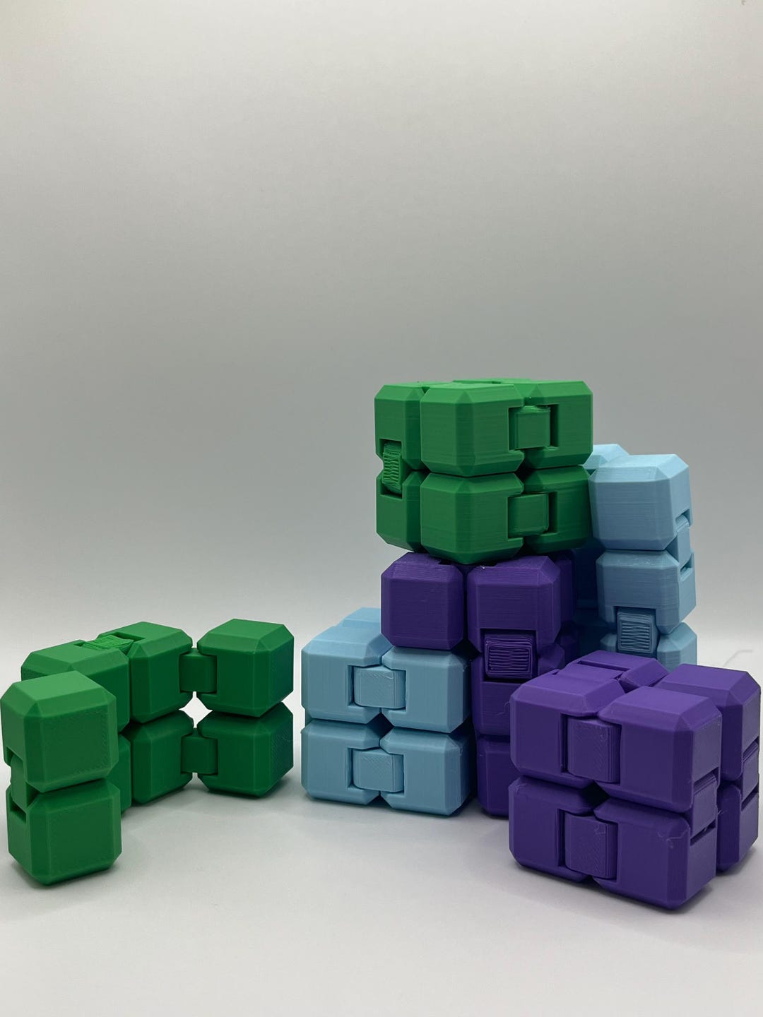 Infinity Fidget Cube Toy – Stress Relief Desk Accessory for Anxiety ...