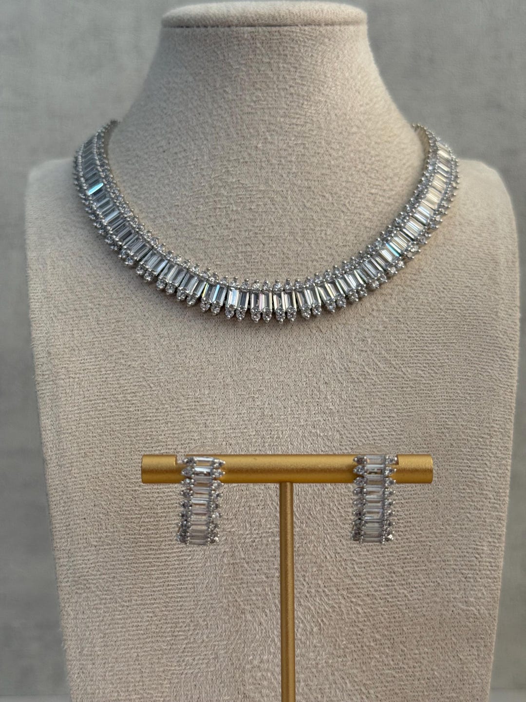 Ayura Designs Isadora Set With Necklace & Stud Earrings – Silver Finish ...