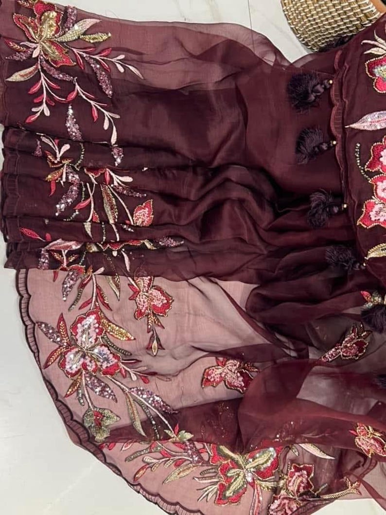 Authentic Muslin Saree With Embroidery and Zardosi Work for Party Ware ...