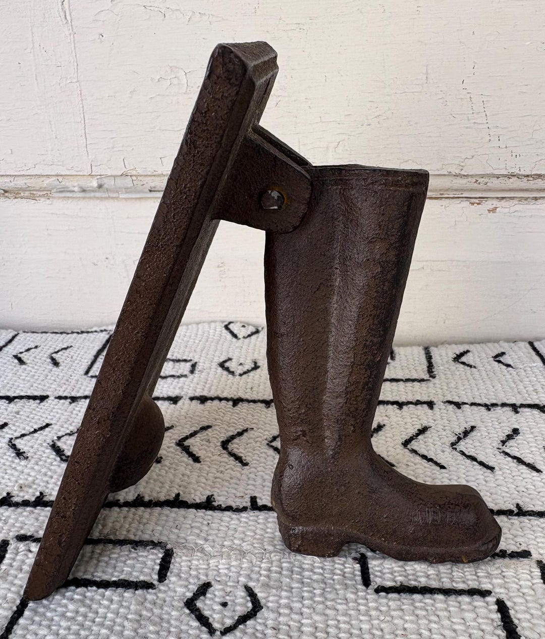 Vintage Rustic Heavy Cast Iron COWBOY/COWGIRL BOOT Door Knocker ...