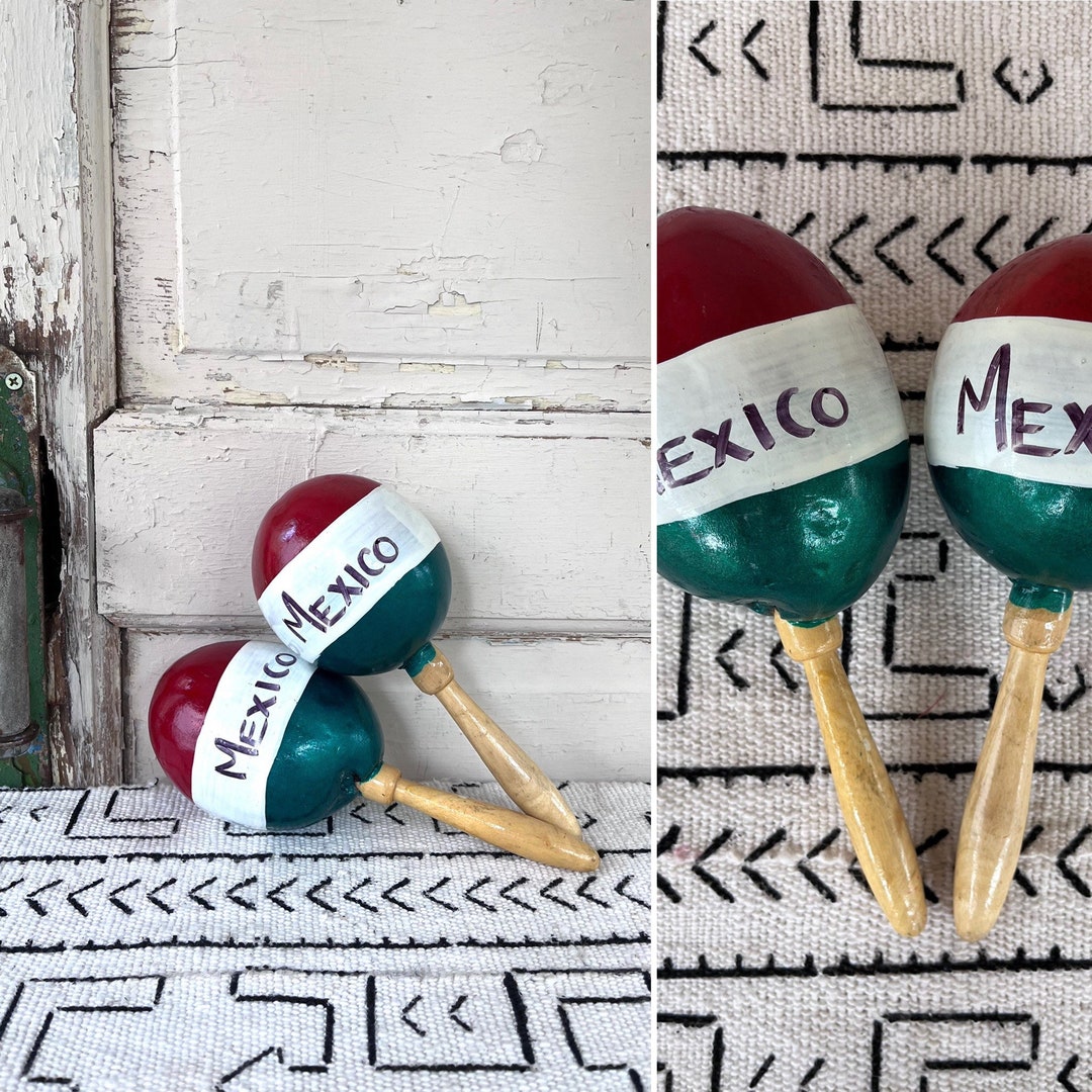 Vintage PAIR of Mexican Tourist Maracas/shakers Measuring 8.75" X 3.5 ...
