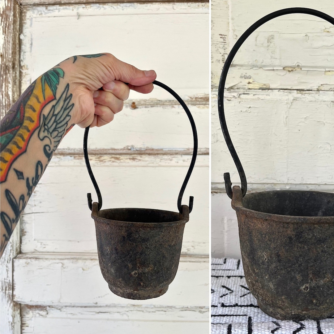 Primitive Antique Cast Iron Smelting Cauldron, Chicago Spec. Mfg Co ...