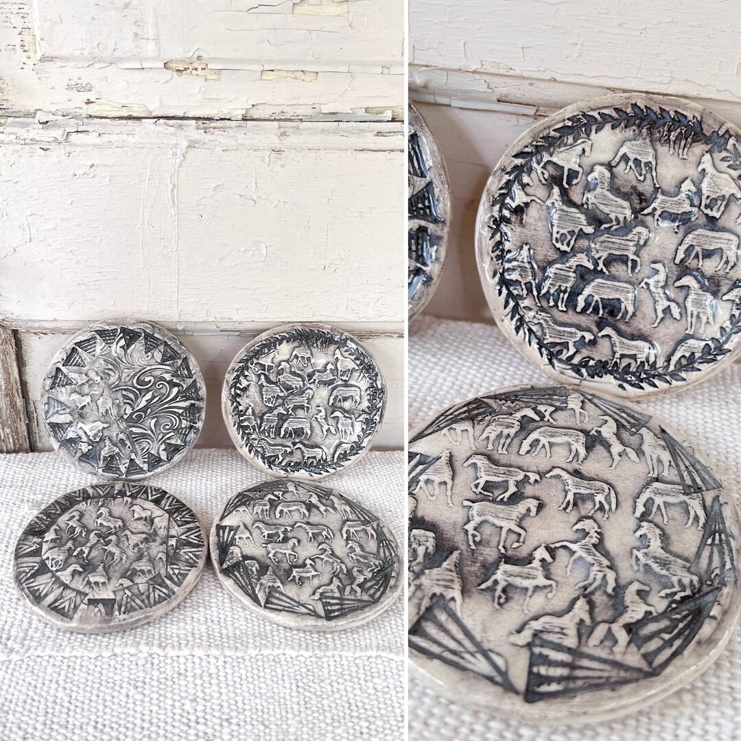 Awesome Vintage Artisan Crafted White and Gray Pottery Southwest HORSE ...