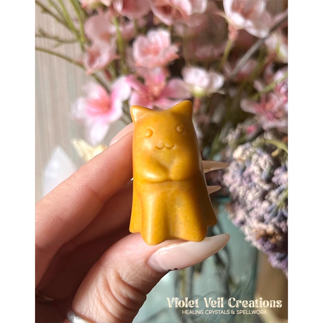 Crystal Ghost Cat Figurine: Gothic Gemstone Decor, Choose Your Own - Etsy