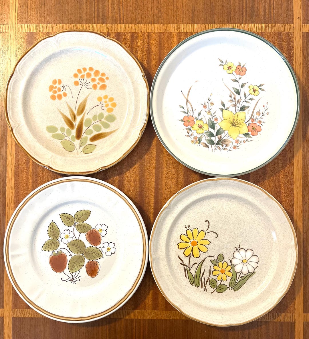 Vintage Mismatched Dinner Plates, Set of 4, Coordinating MCM Plate Set ...