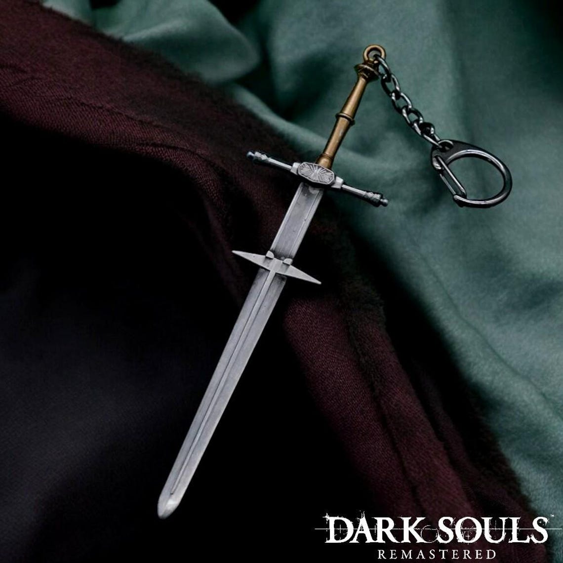 Dark Souls 1 Remastered Zweihander Sword Keychain | Gamer Key Ring for ...