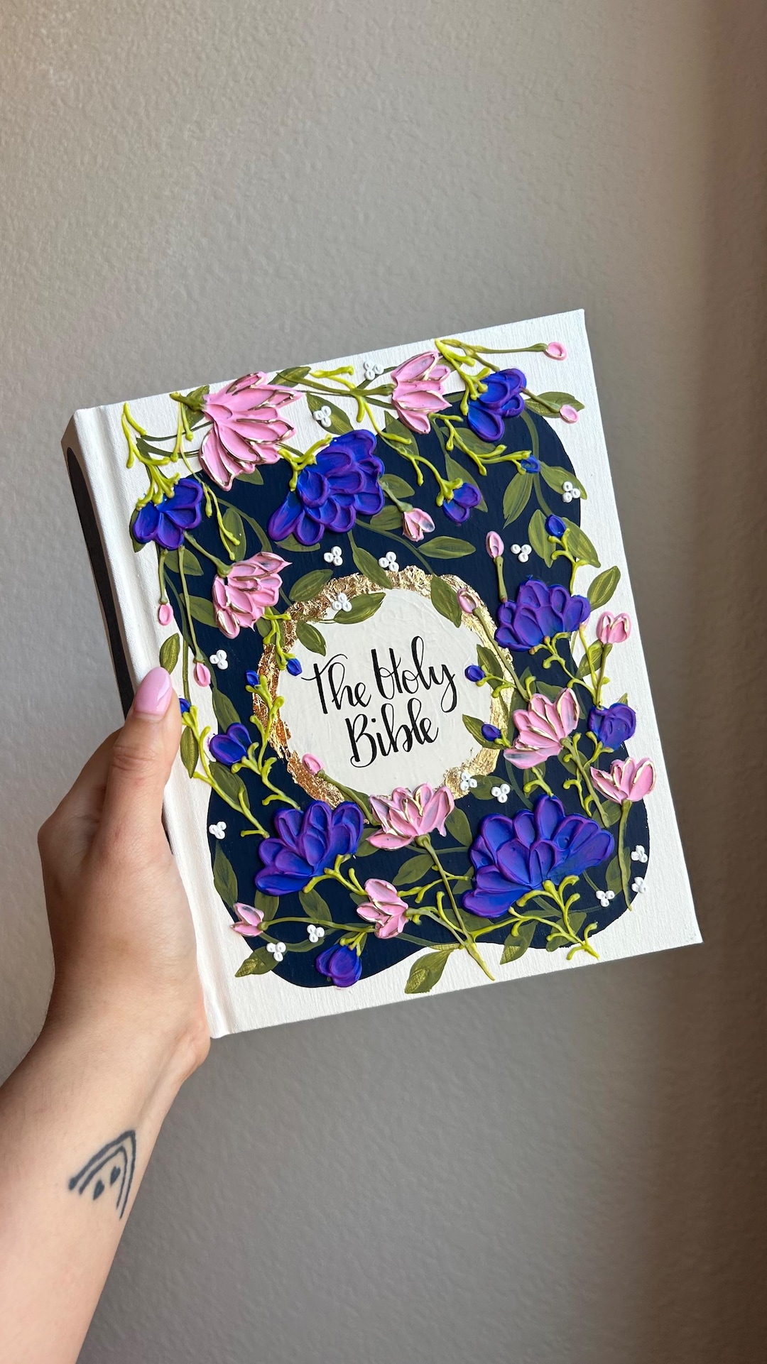The Lilah Design Bible | Personalized Bibles | Journaling Bible ...