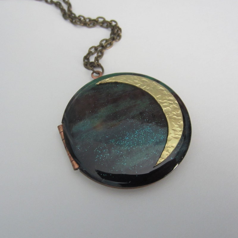 Moon Locket - Etsy