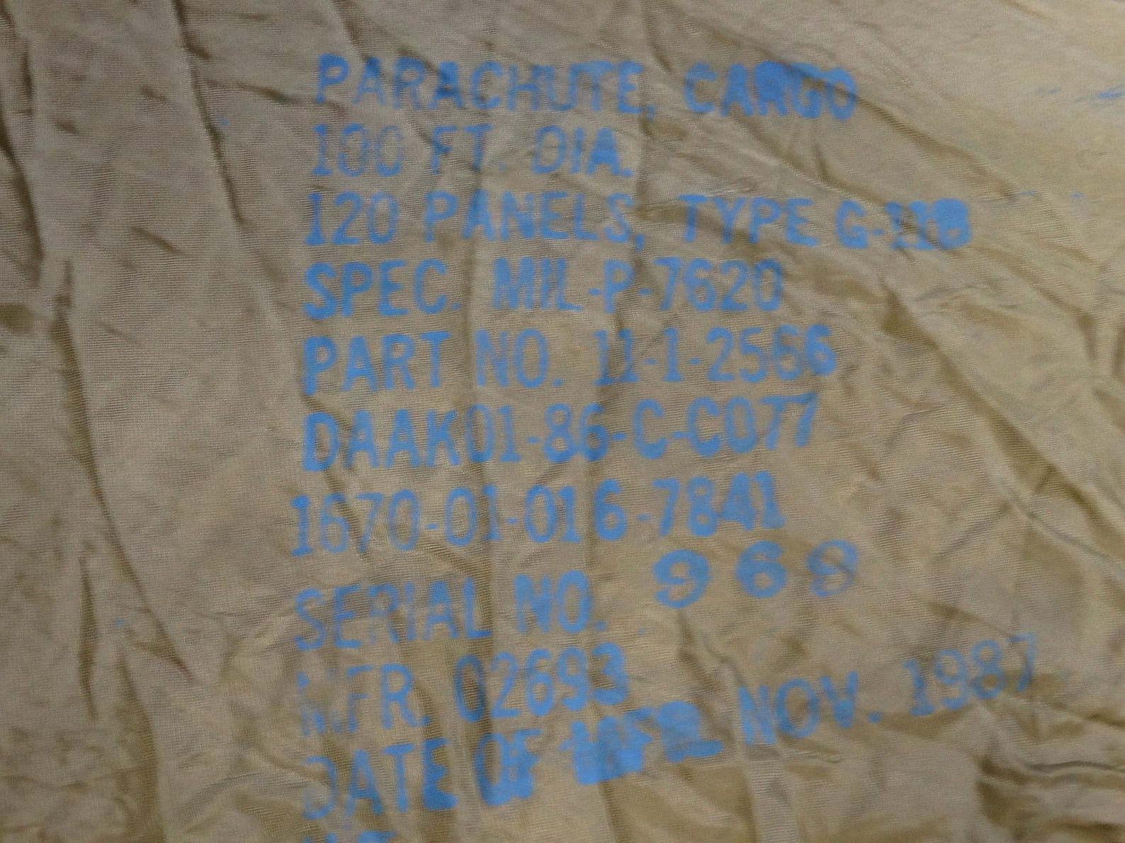 US Military 100' Cargo Parachute Canopy Type G11B (used) NSN:1670-00 ...