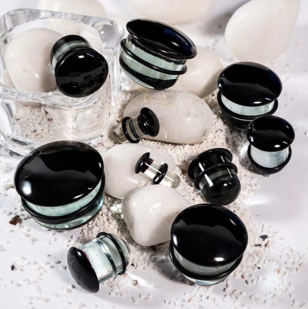 Clear & Black Single Flare Glass Plug / Gauge - Single Flare Plugs ...