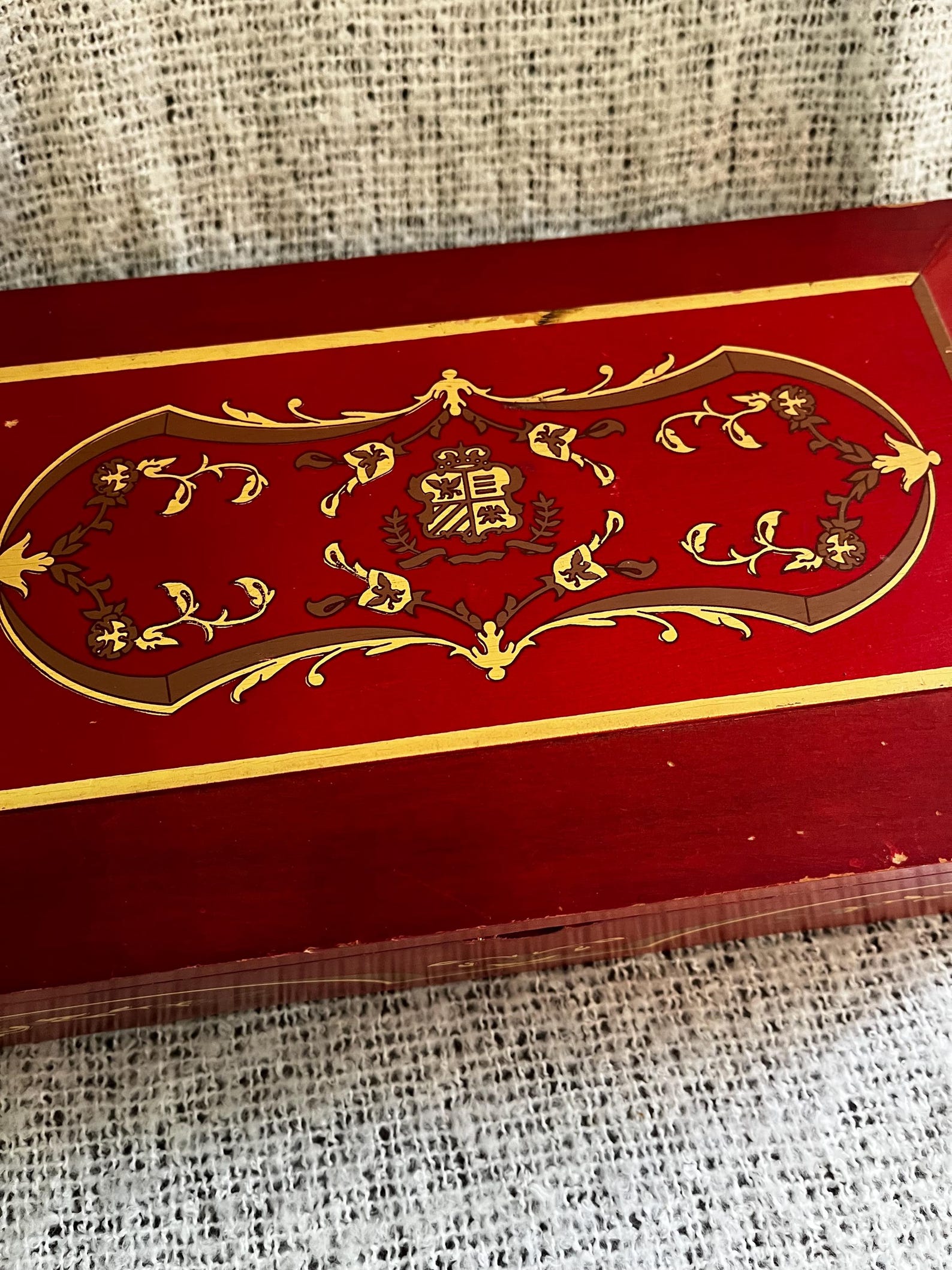 Vintage Princess Marcella Music Box - Etsy