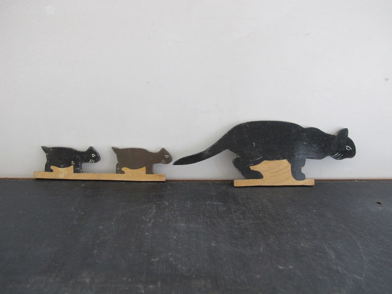 Catharine Chaytor's Jarrow Toys -- 12 Animals / Groups, 9 Slotted ...