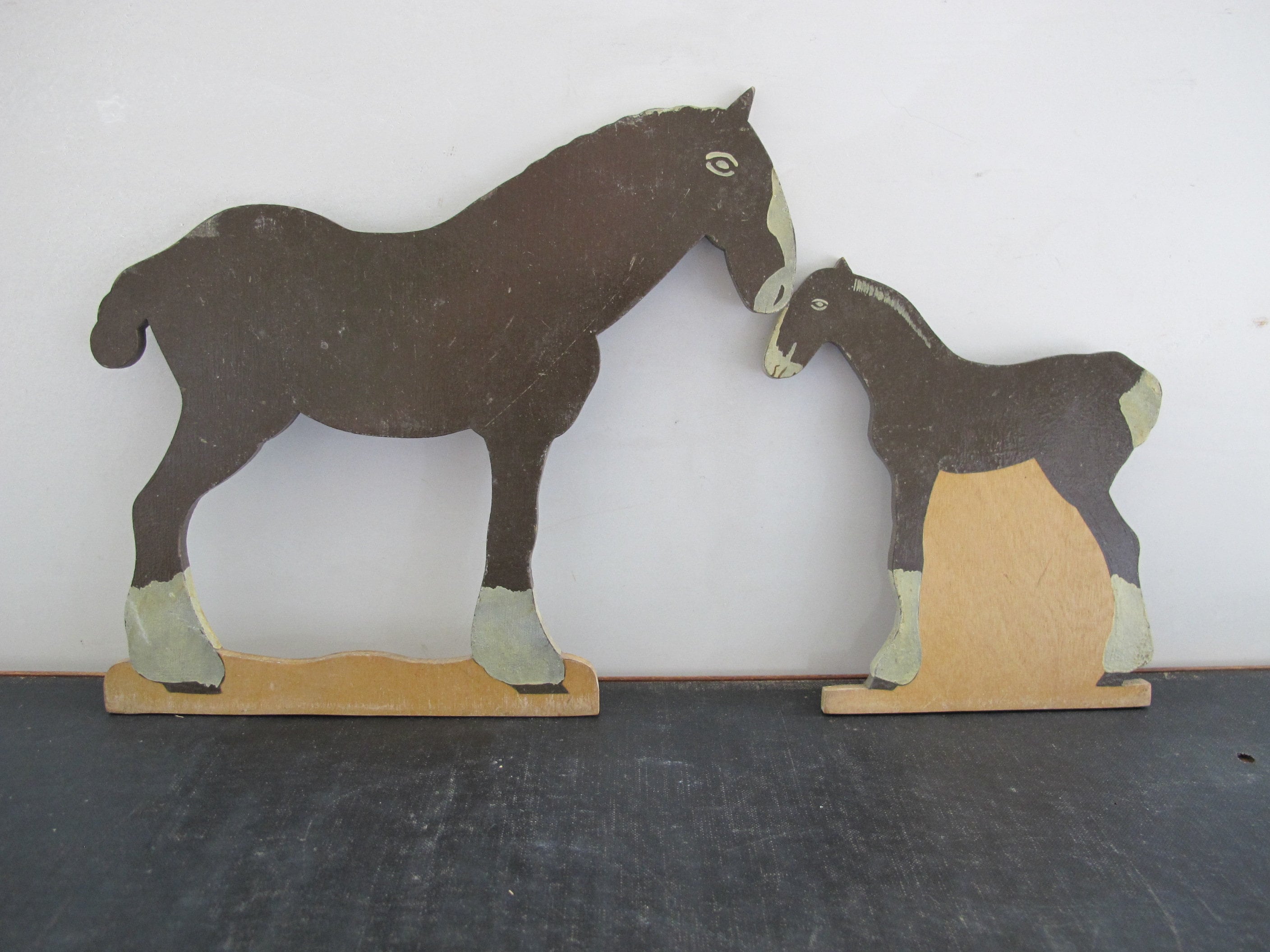 Catharine Chaytor's Jarrow Toys -- 12 Animals / Groups, 9 Slotted ...