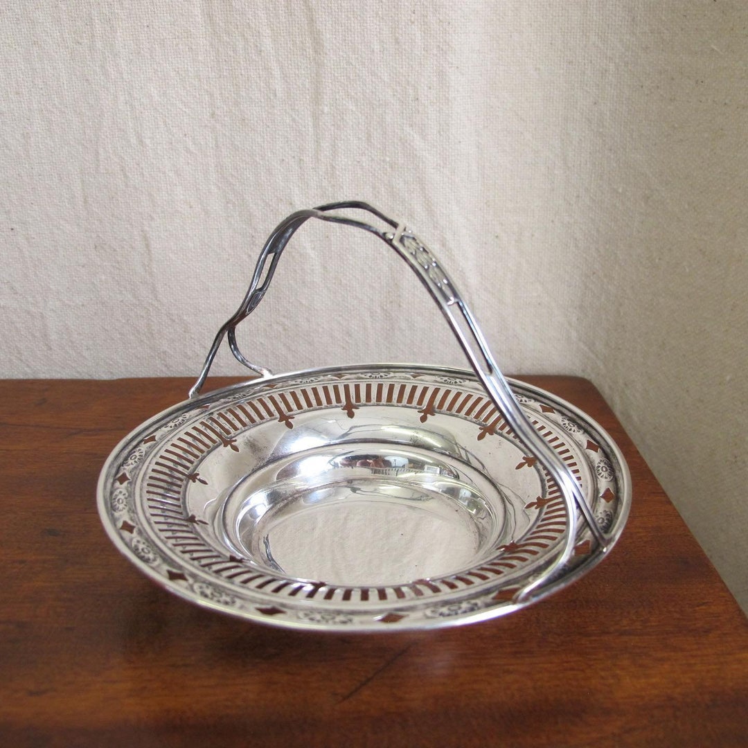 Edwardian Sterling Silver Reticulated Nut or Candy Basket / Dish With ...