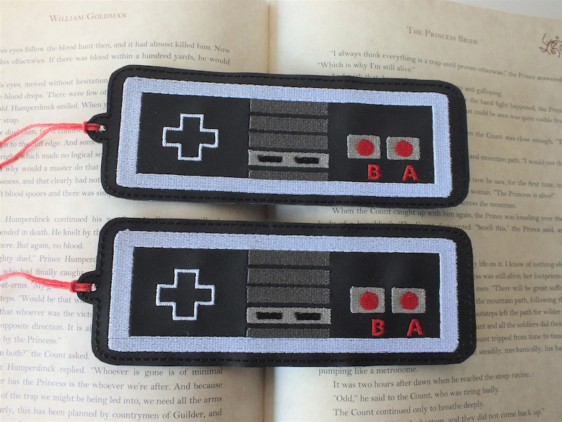 Classic Video Game Controller Bookmark - Embroidered Bookmark - Etsy