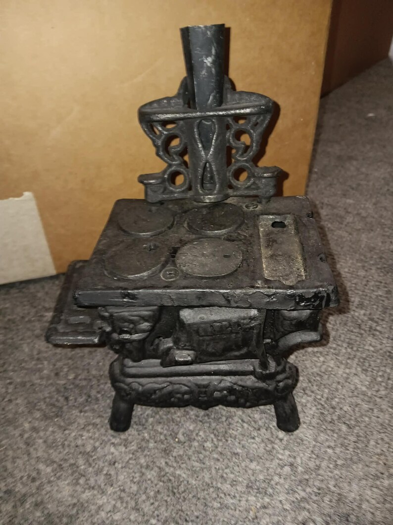 Vintage Miniature Crescent Cast Iron Cook Stove - Etsy
