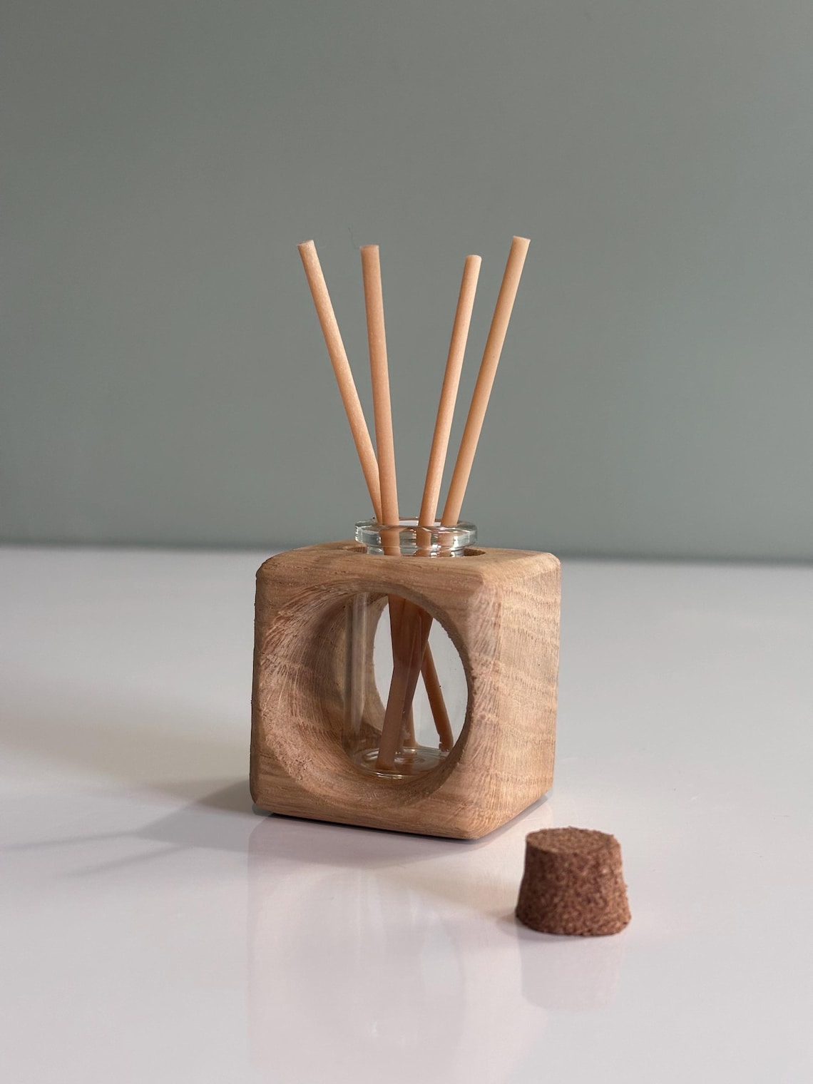 Handmade 4cm Oak & Glass Reed Diffuser – Natural Beeswax Finish - Etsy