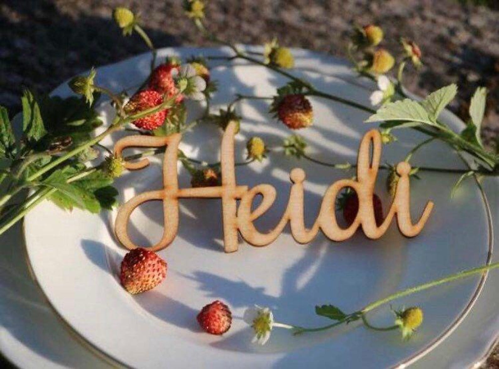 Personalized Wooden Wedding Name Plates – Custom Place Cards, Name Tags ...