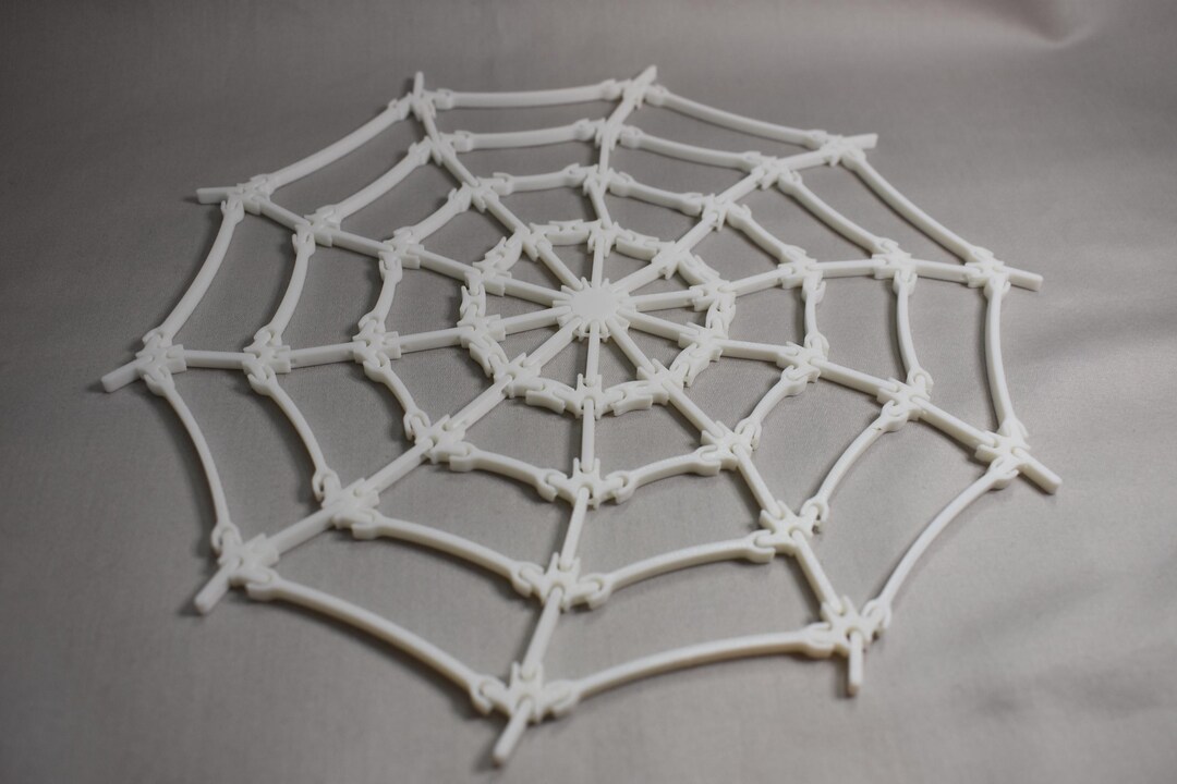 Halloween Articulated Spider Web: Spooky Decor & Fidget Fun - Etsy
