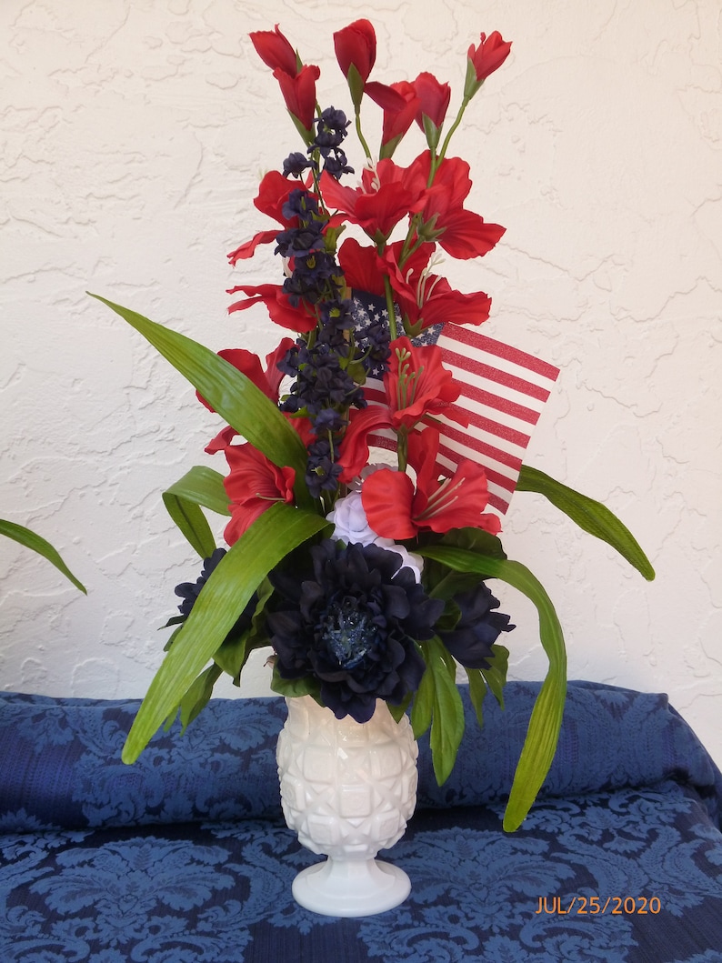 Patriotic Silk Flower Arrangement, USA Flag Centerpiece - Etsy
