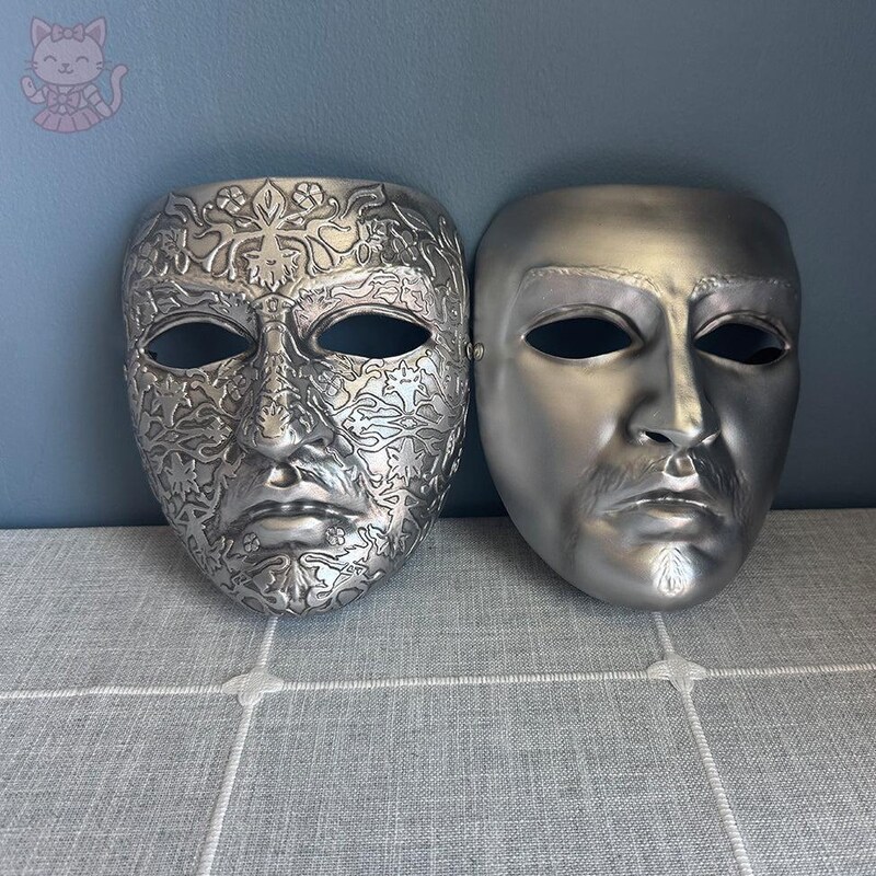 King Baldwin Mask - Etsy