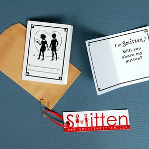 Smitten Mittens, Sharable Gloves for Holding Hands, Romantic Gift for ...