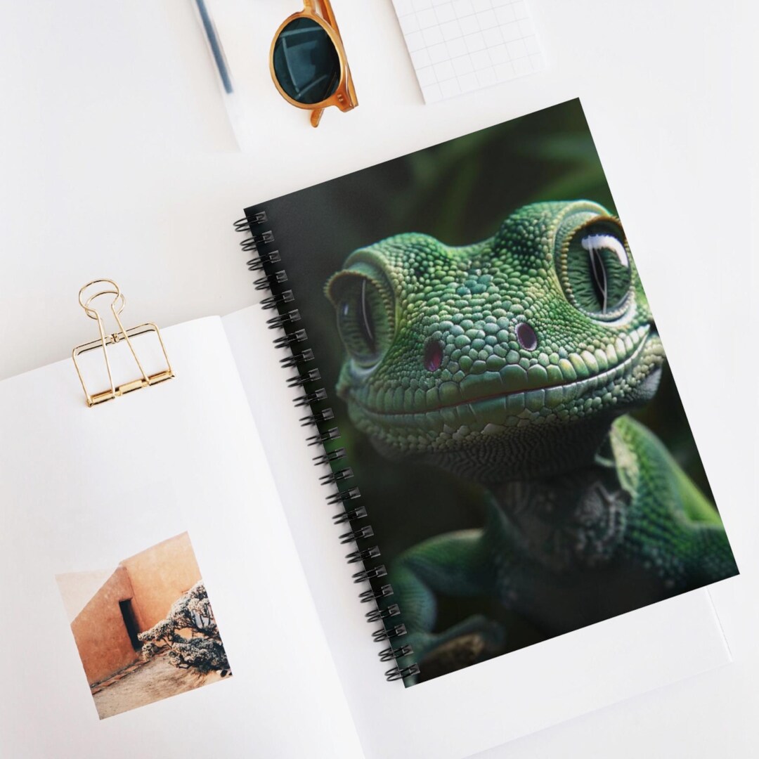 Gecko Spiral Notebook - Perfect for Students, Nature Lovers, Journaling ...