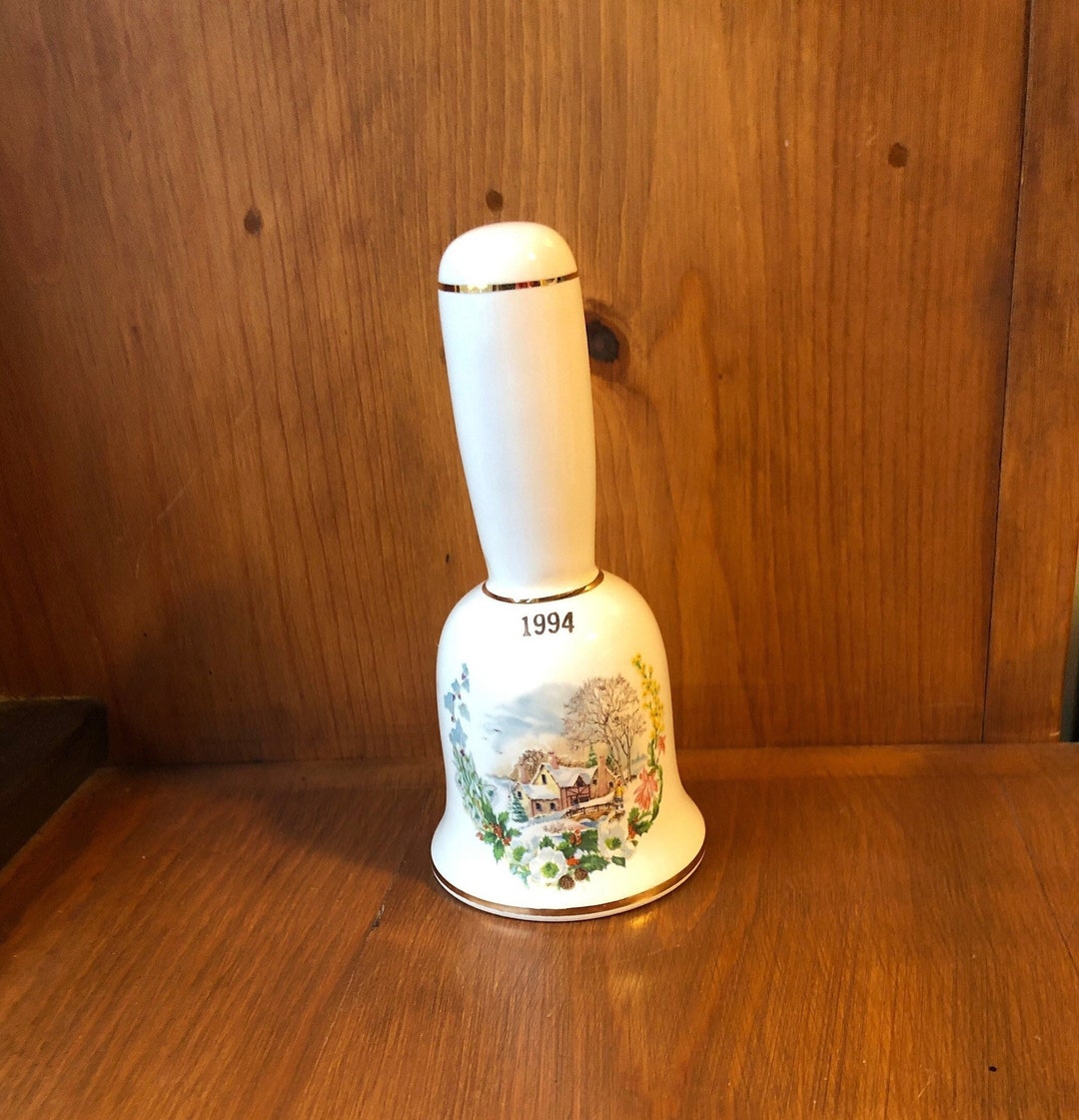 1994 Christmas Theme Porcelain Bell Farm Scene Bell Collectible ...