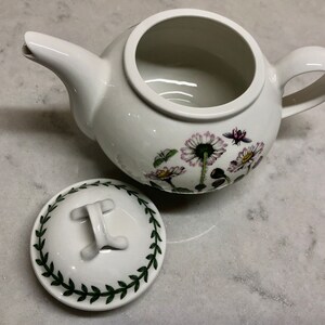 Portmeirion Botanical Garden Souvenir Daisy Teapot Miniature Teapot ...