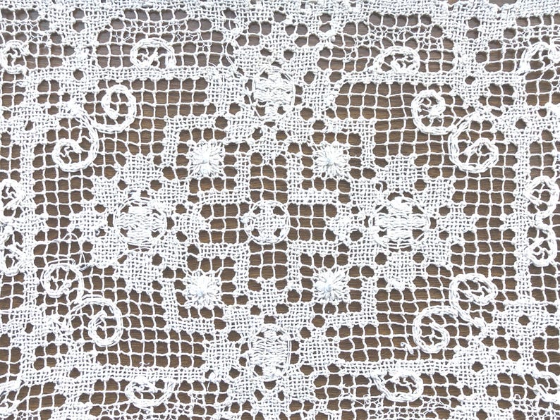 Vintage Filet Lace Doily – Rectangular Beige Netting Table Scarf (11.5 ...
