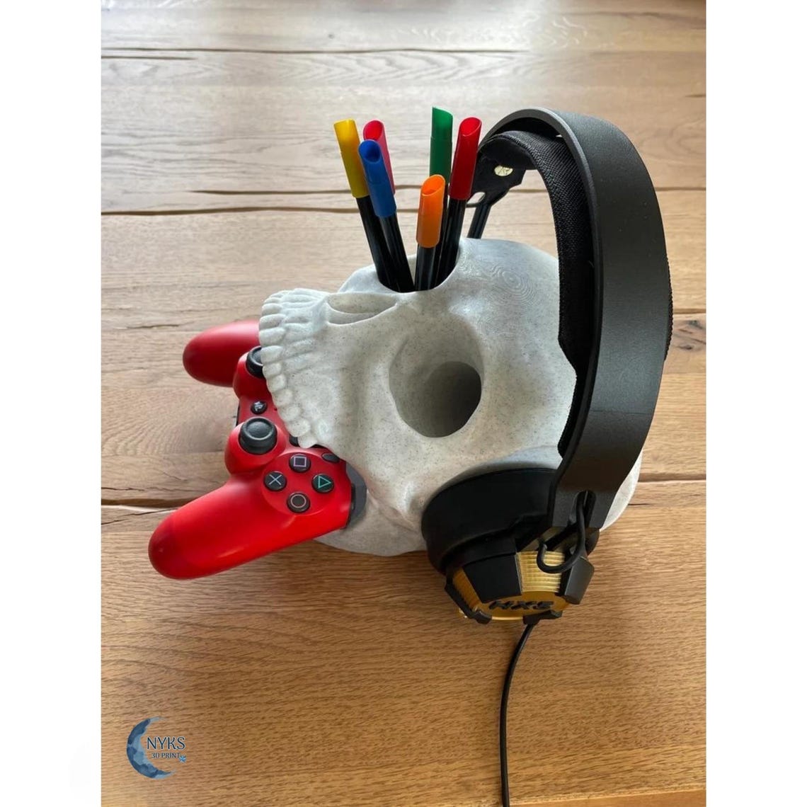 Skull Headphone Holder, 3D Printed, Death's Head Headphone Stand ...
