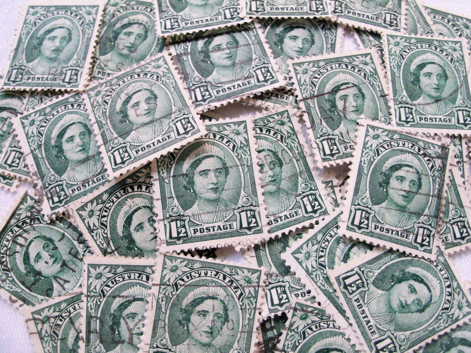 200 Green Stamps Stamp Art Stamp Art Supplies Craft Stamps - Etsy