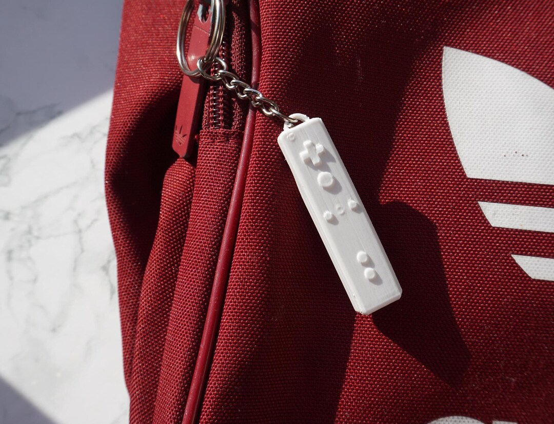 Mini Wii Controller Keychain – Retro Gaming Keyring, Cute Gamer Gift ...