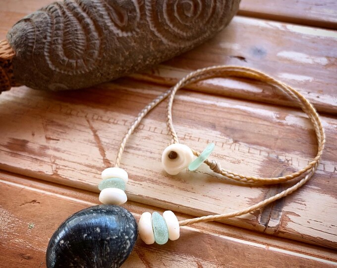 Black Kupe’e Shell With Puka and Sea Glass Necklace - Etsy