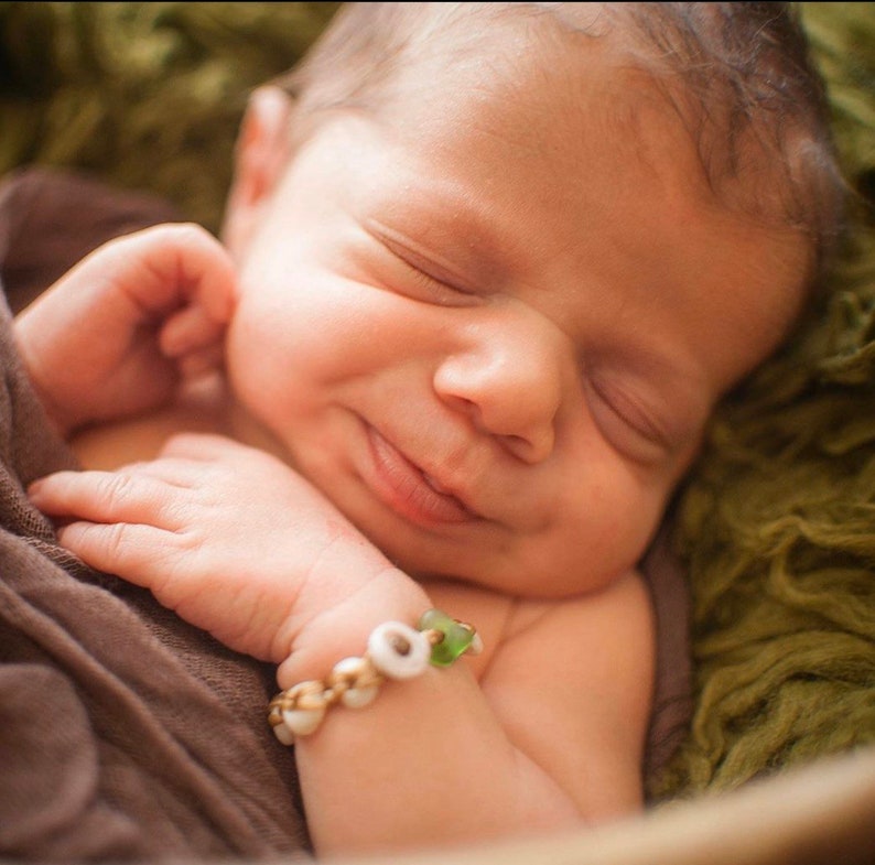 Newborn Keiki child Puka Shell Bracelet With Seaglass Clasp | Etsy