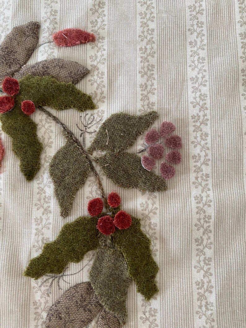 The Holly, the Ivy and the Hare Quilt - Digital Pattern - Etsy