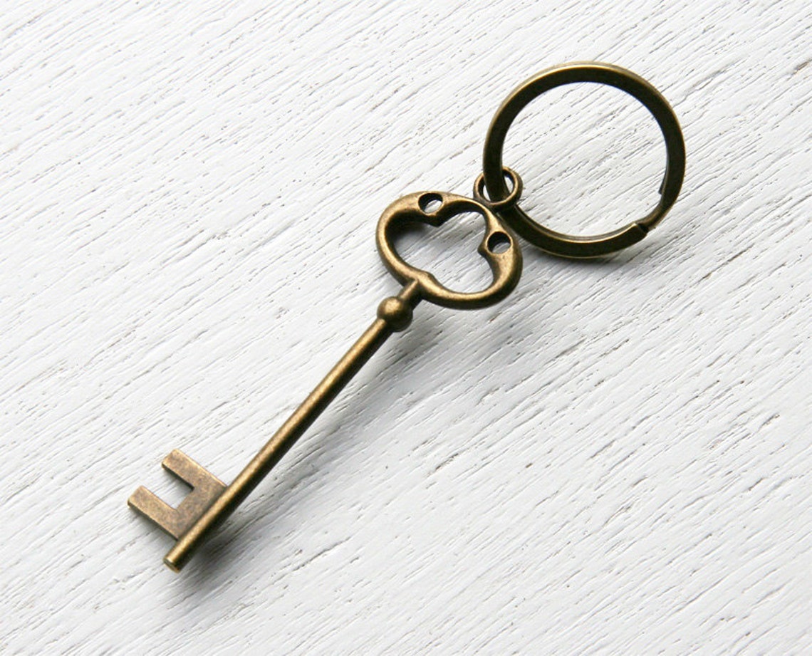 Antique Style Key Keychain 6 Key Styles to Choose | Etsy